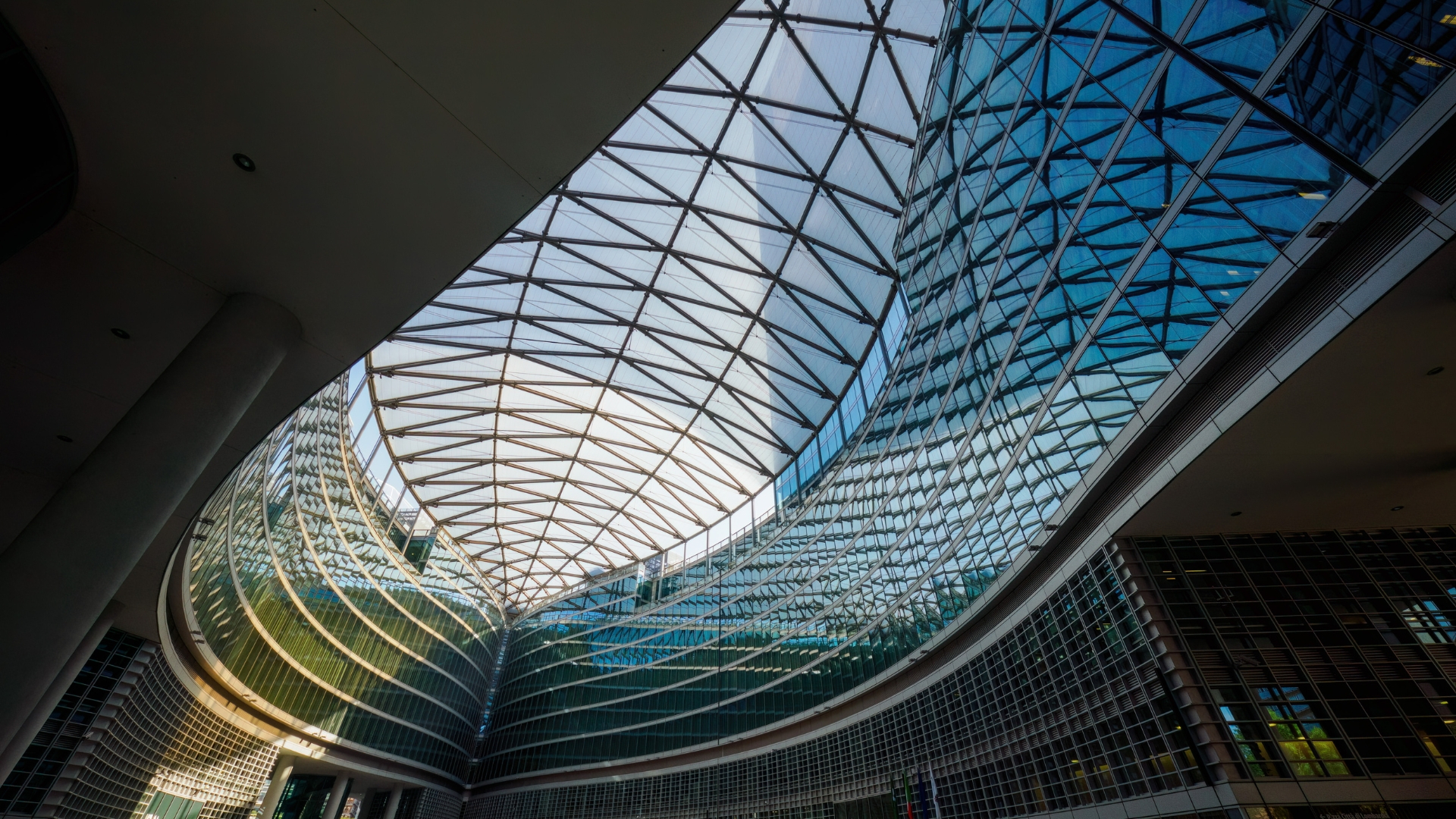 What is Contemporary Architecture Design? A Beginner’s Guide - Space ...